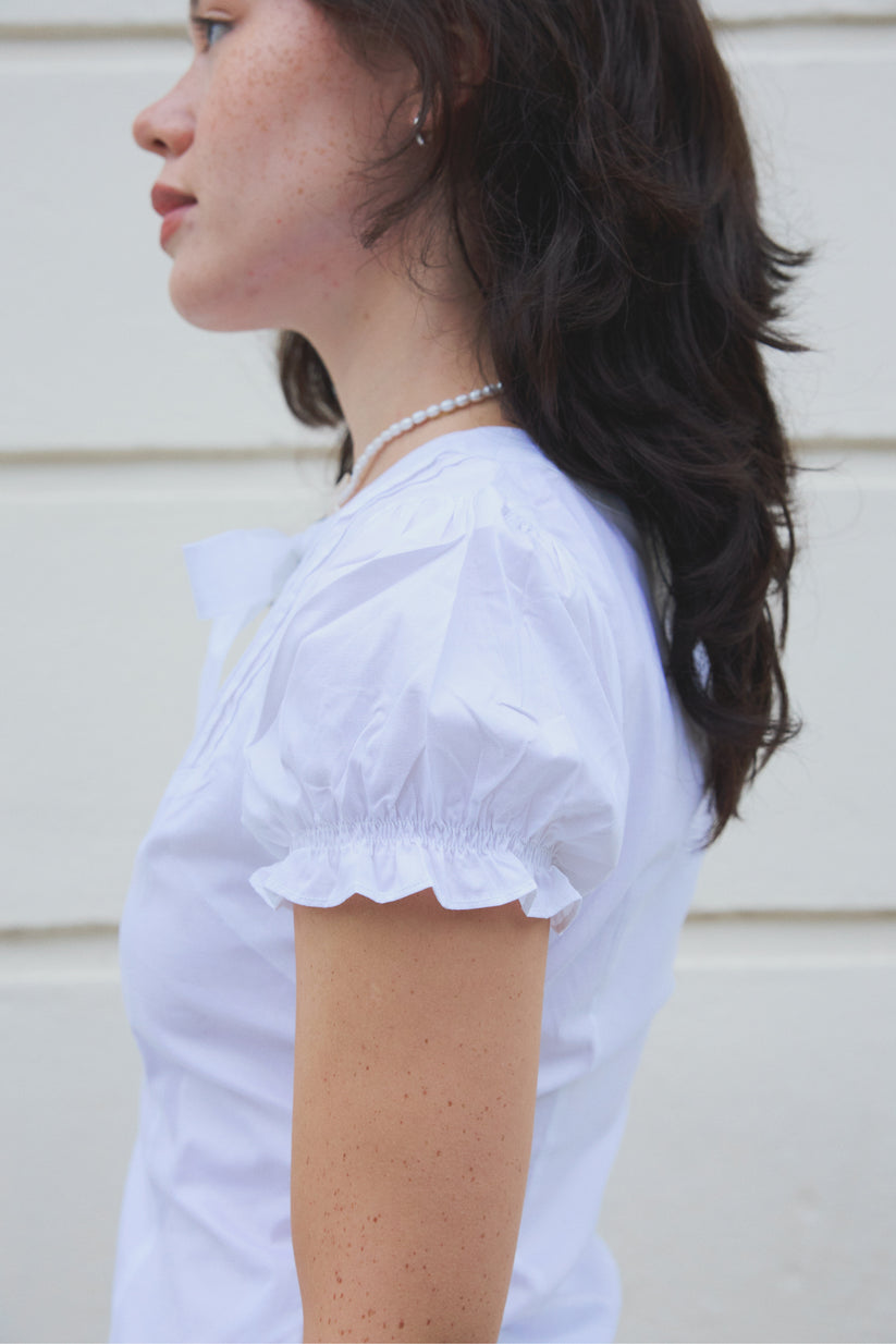 Herta Blouse | White – A ROOM LONDON
